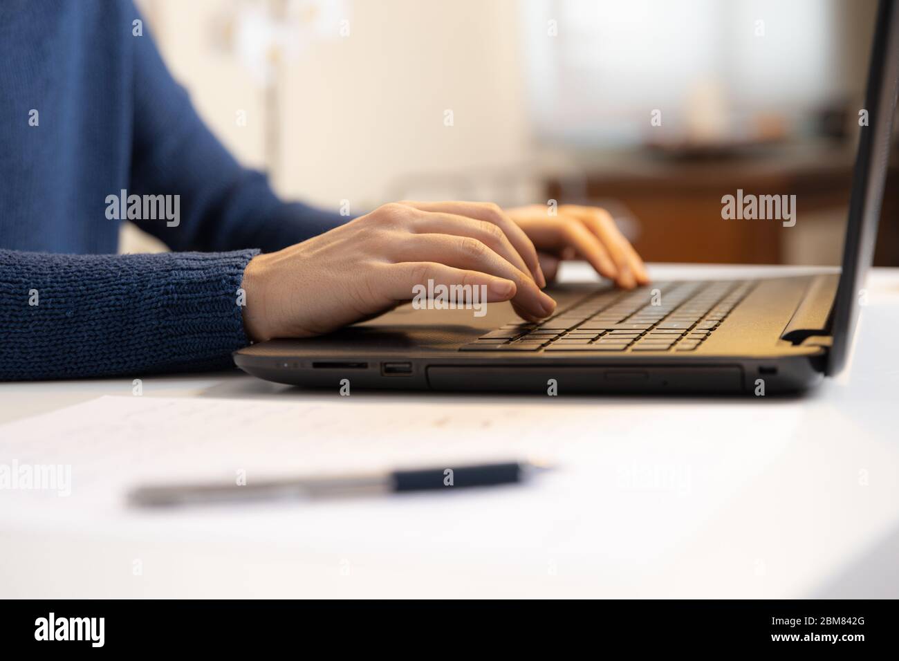 Close up girl hands typing hi-res stock photography and images - Alamy