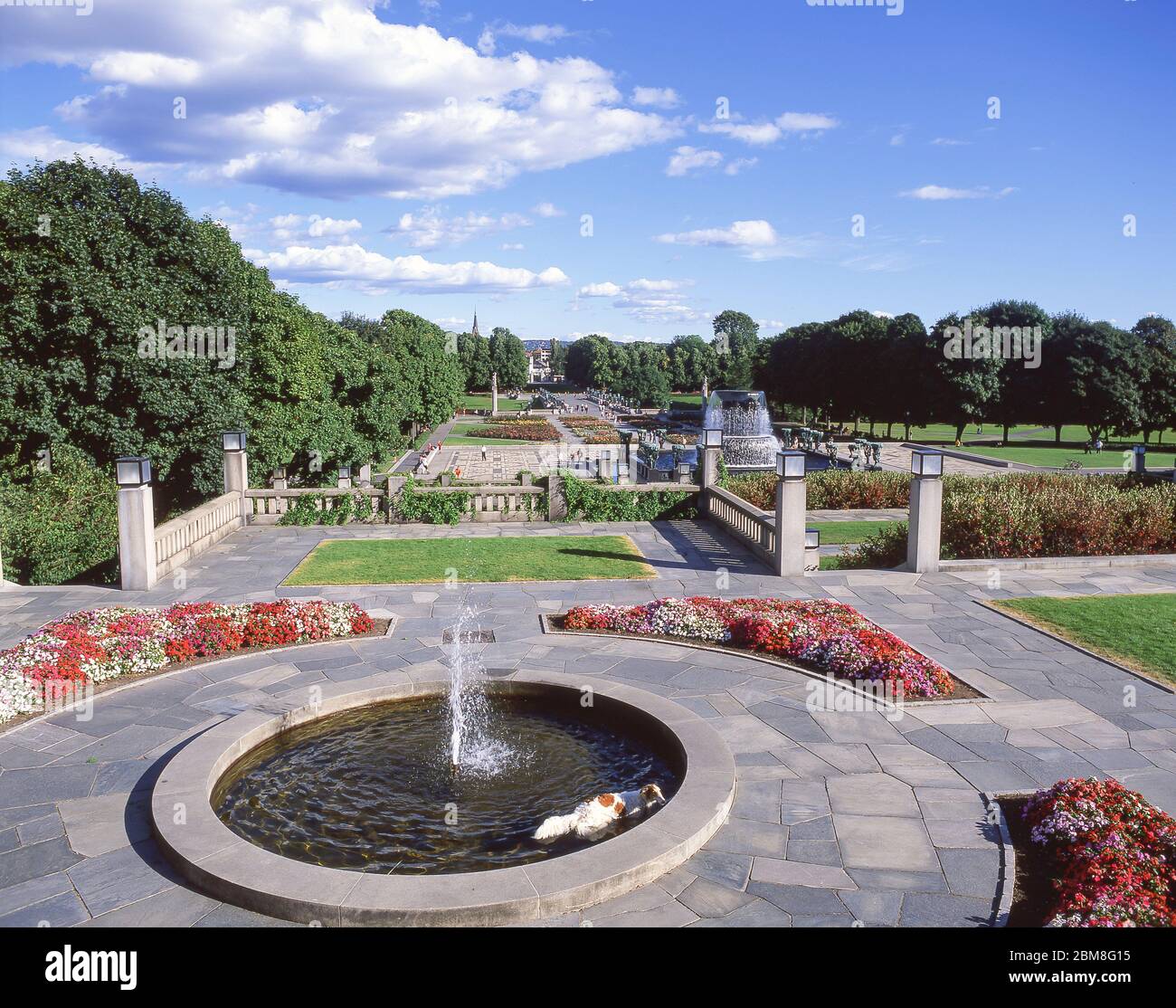 Fountains hi-res stock photography and images - Alamy