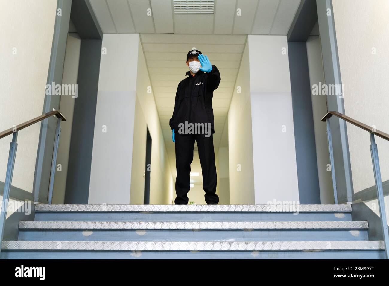 Mask uniform hi-res stock photography and images - Alamy