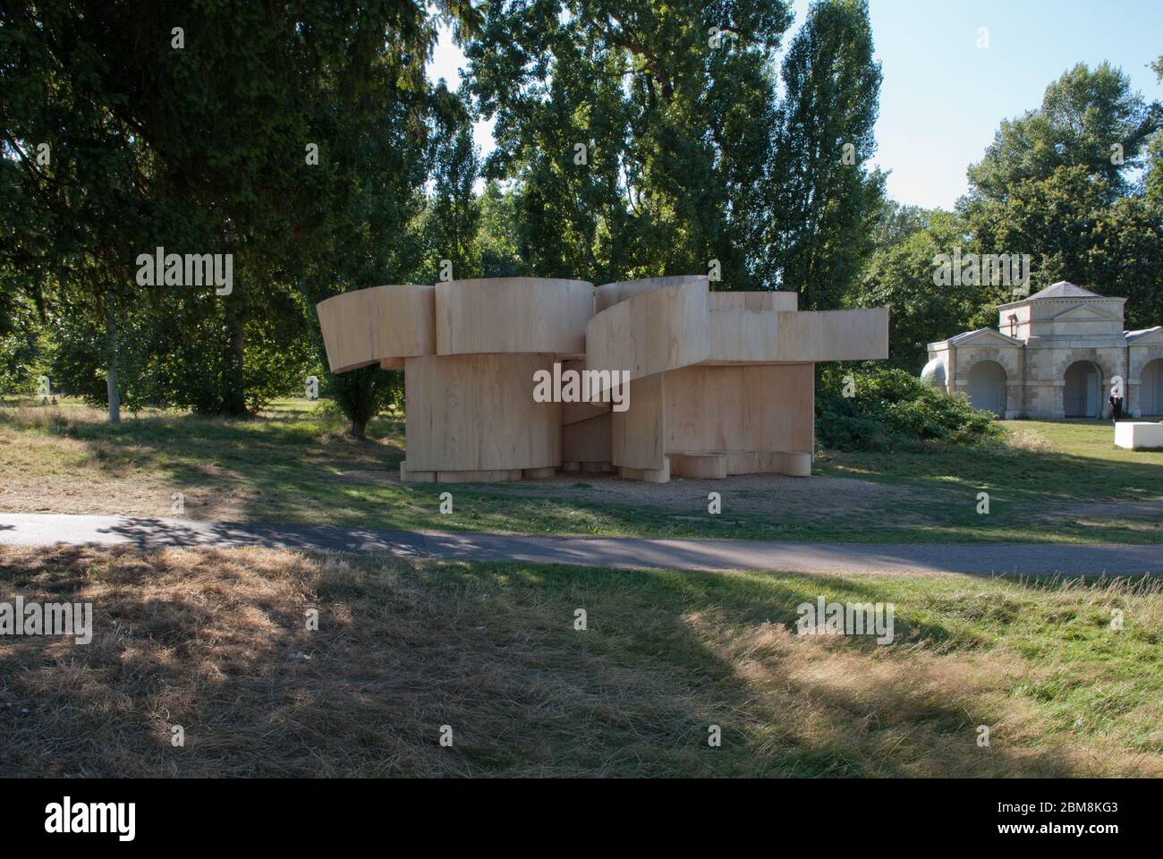 Summer House Timber Steam Bent Plywood Pavilion Serpentine Galleries ...
