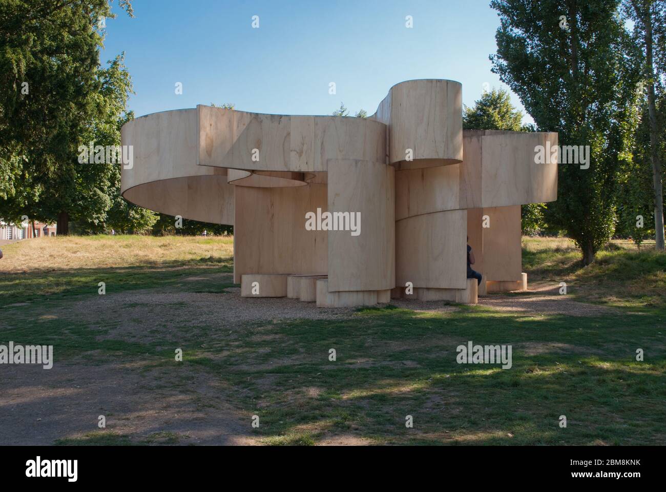 Summer House Timber Steam Bent Plywood Pavilion Serpentine Galleries ...