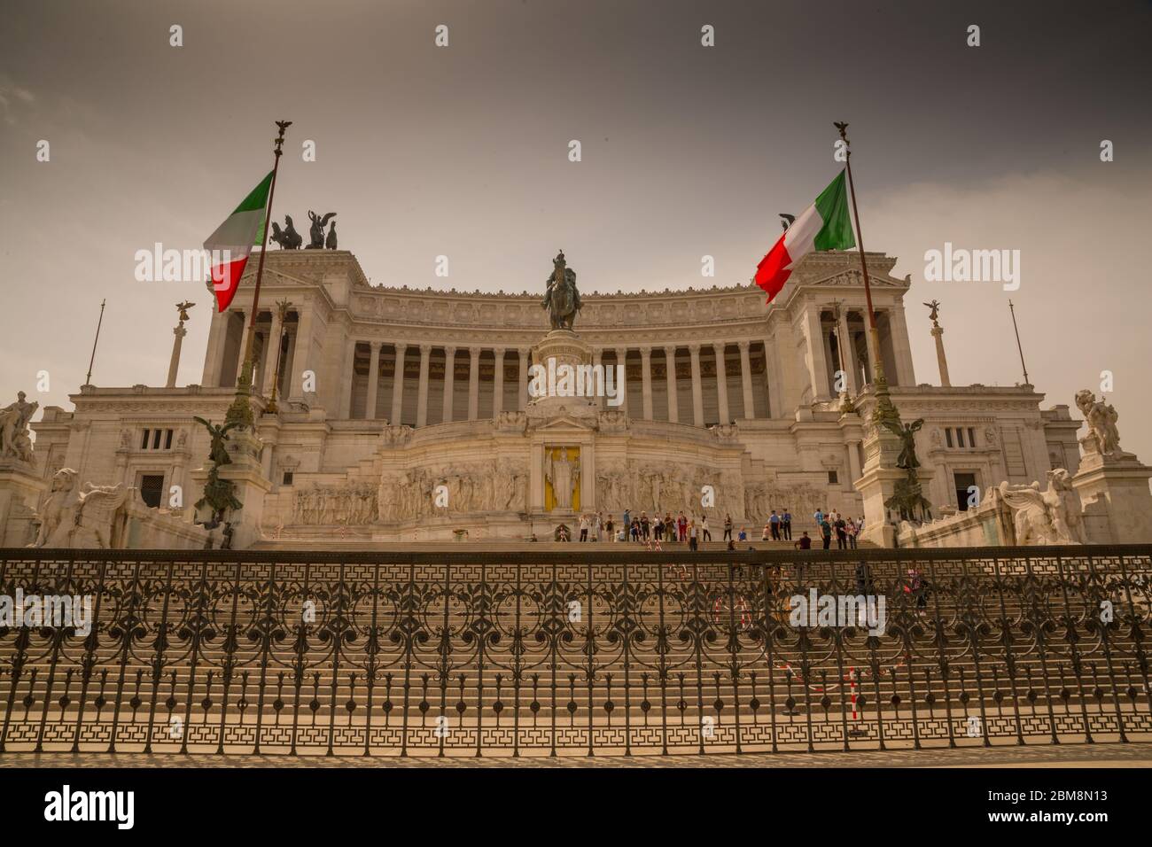 Victor emmanuel monument rome hi-res stock photography and images - Alamy