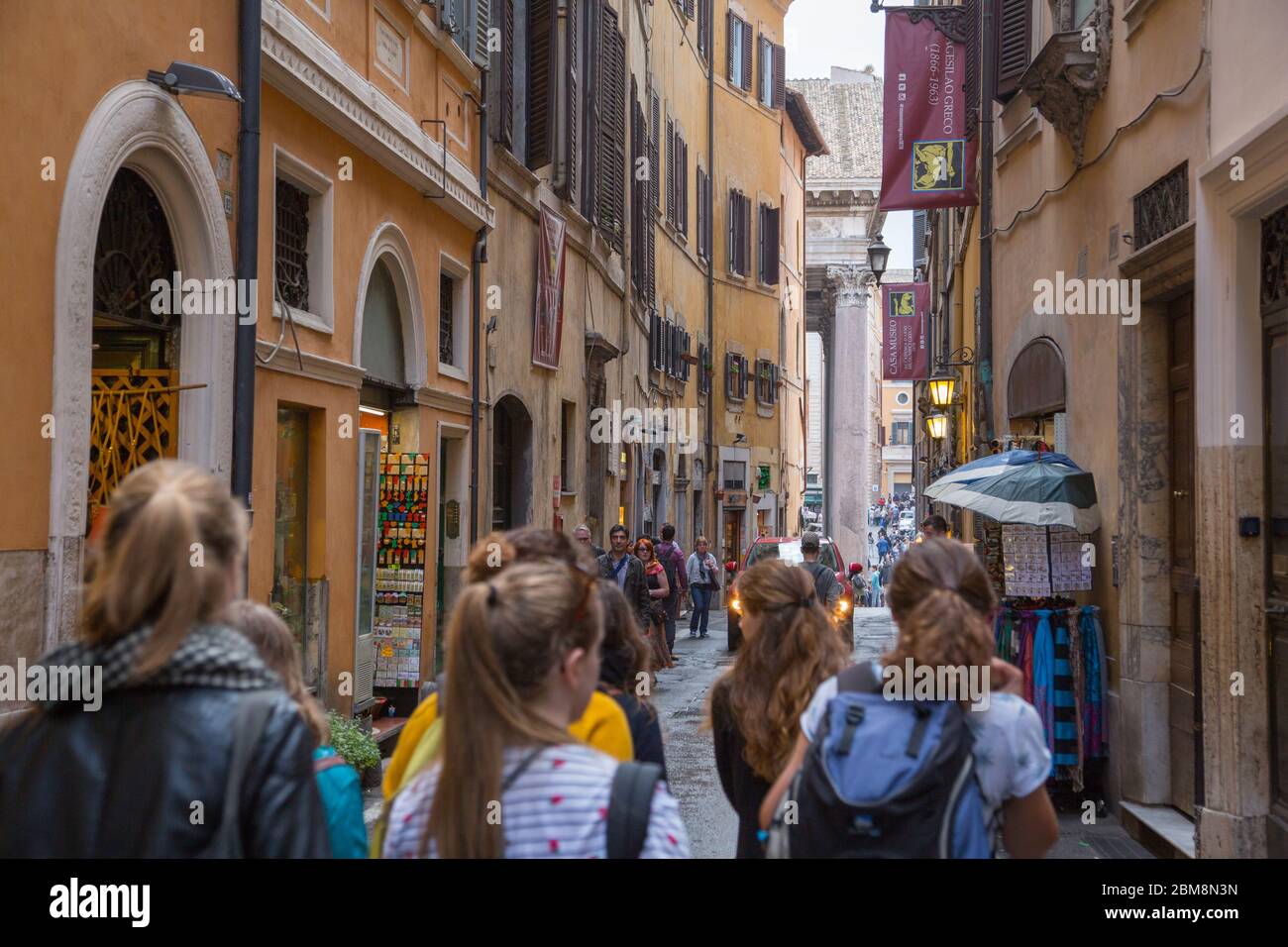 Back of the pantheon hi-res stock photography and images - Alamy