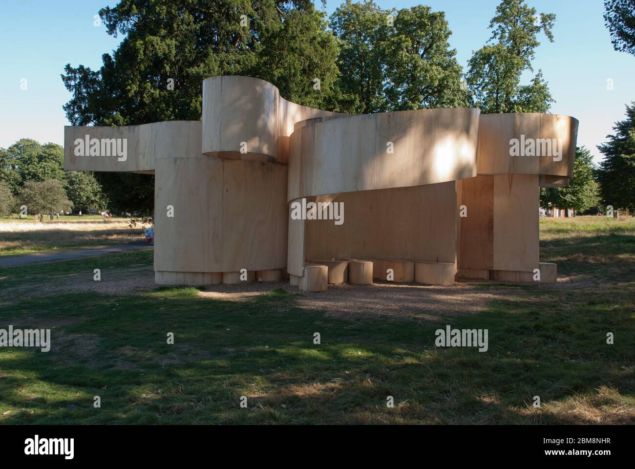 Summer House Timber Steam Bent Plywood Pavilion Serpentine Galleries ...