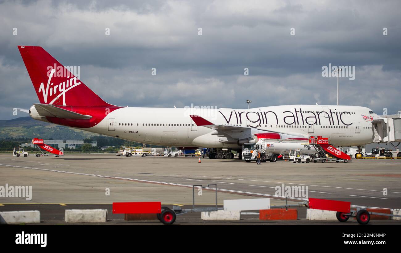 Virgin atlantic tail fin brand logo boeing 747 hi-res stock photography ...