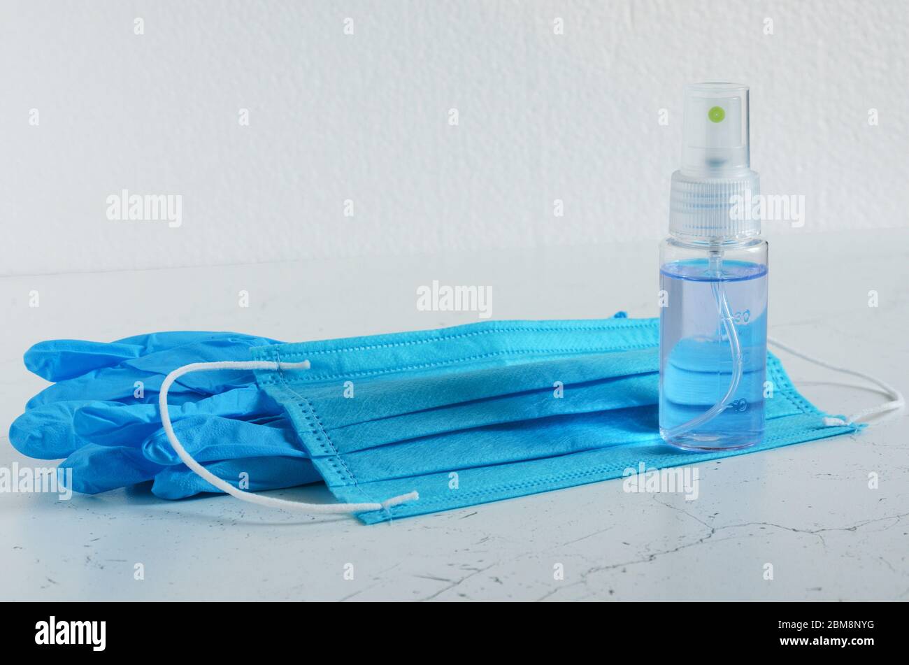 Sterilizing medical equipment hi-res stock photography and images - Alamy