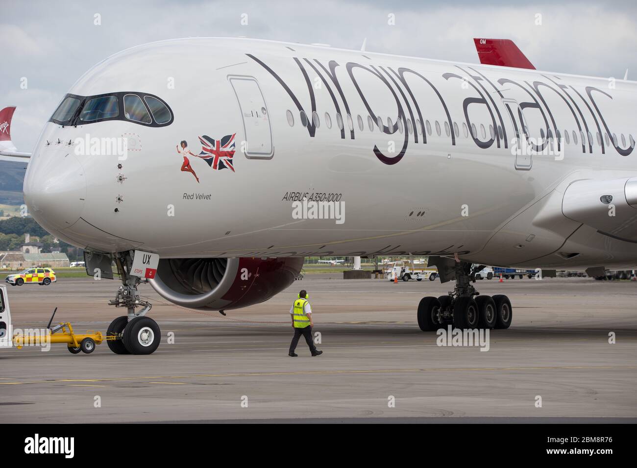 Virgin atlantic airbus a350 1000 flight deck nose view hi-res stock ...