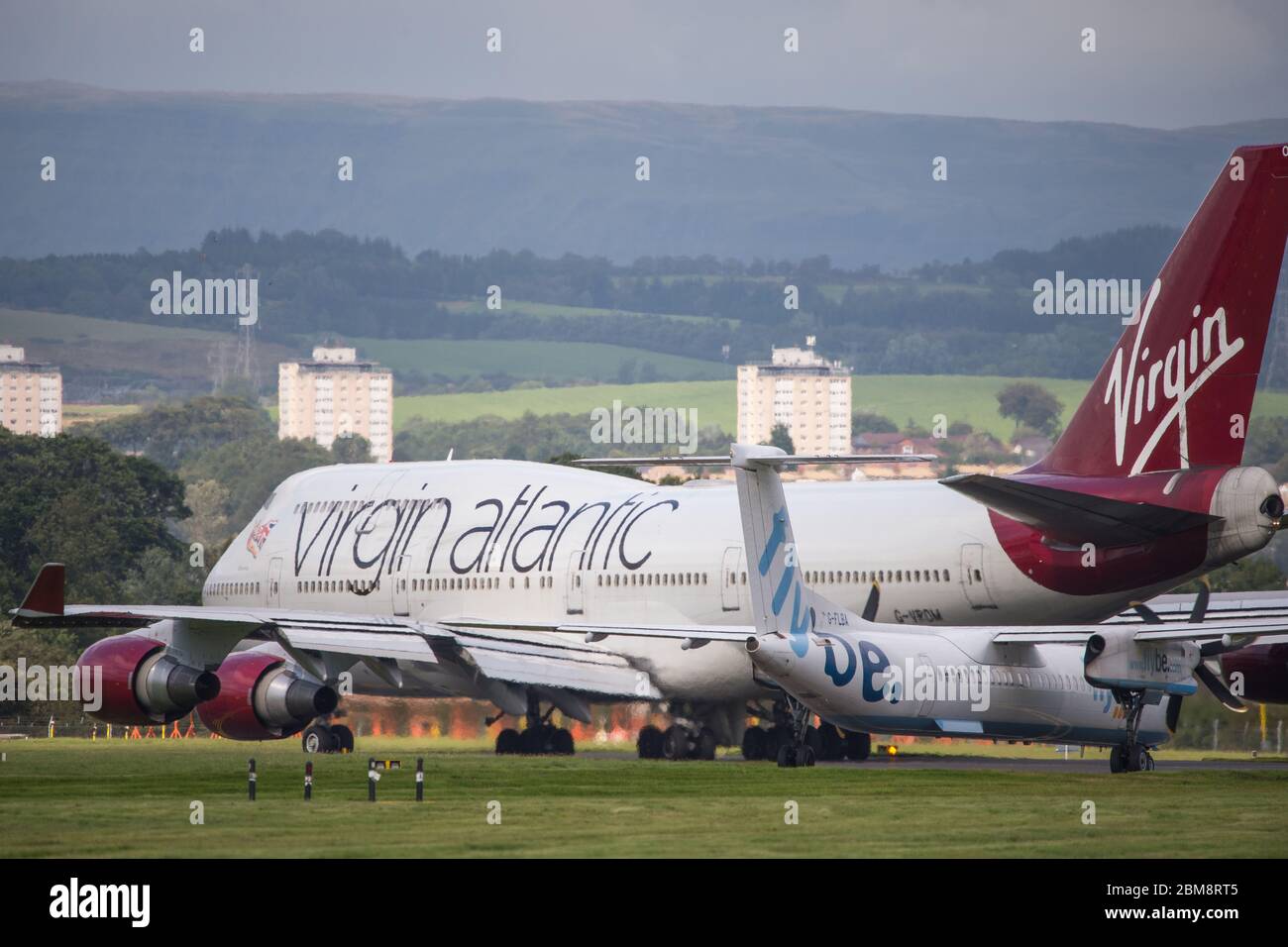 Aircraft stand gatwick hi-res stock photography and images - Alamy