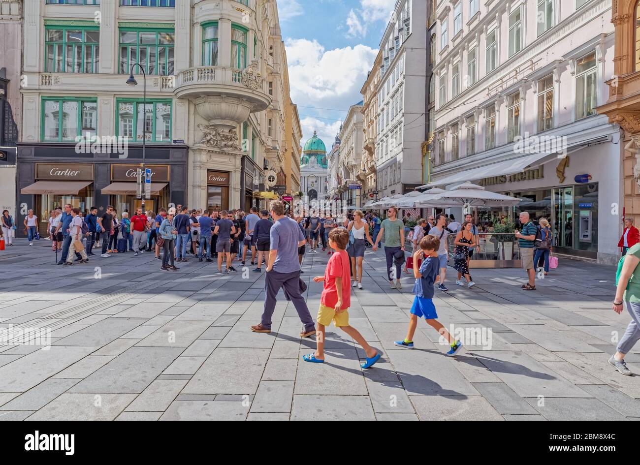 One of the main shopping street in Vienna Stock Photo - Alamy