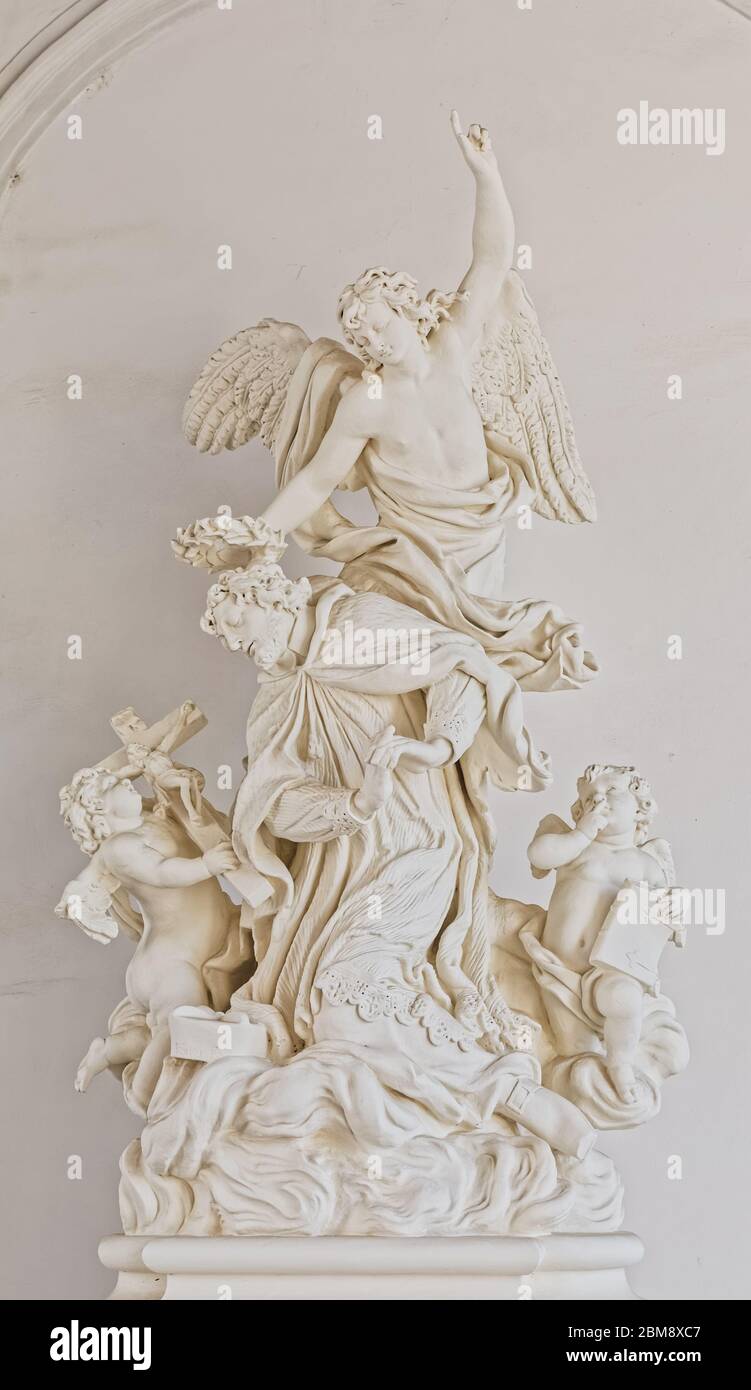 Vienna Lower Belvedere building stone statue Austria Stock Photo - Alamy