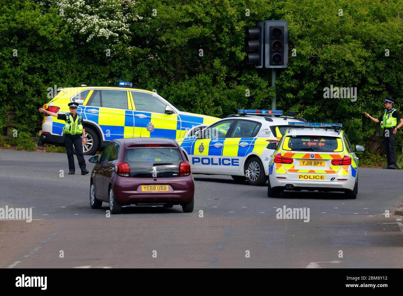 Emergency vehicles on scene hi-res stock photography and images - Alamy