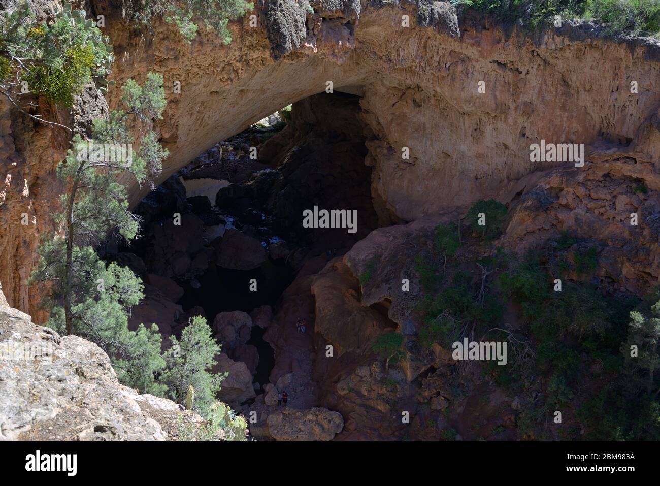 Largest natural travertine bridge hi-res stock photography and images ...
