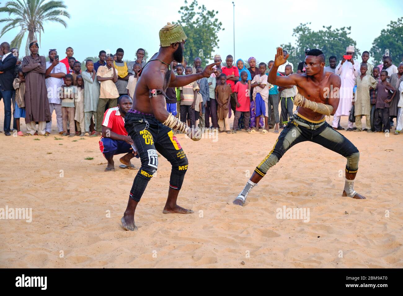 Traditional african demonstration hi-res stock photography and images ...