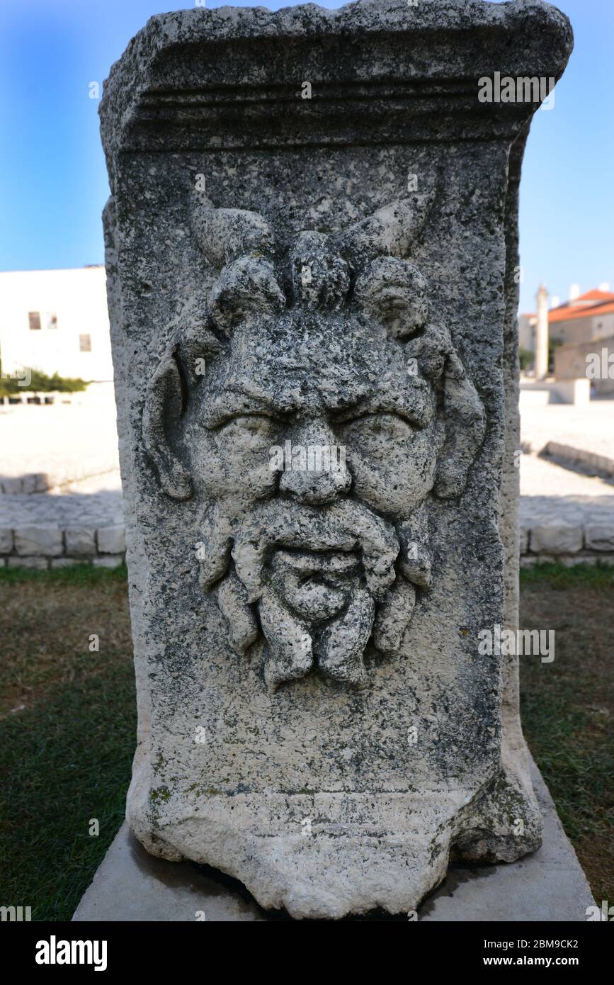 Roman face hi-res stock photography and images - Alamy