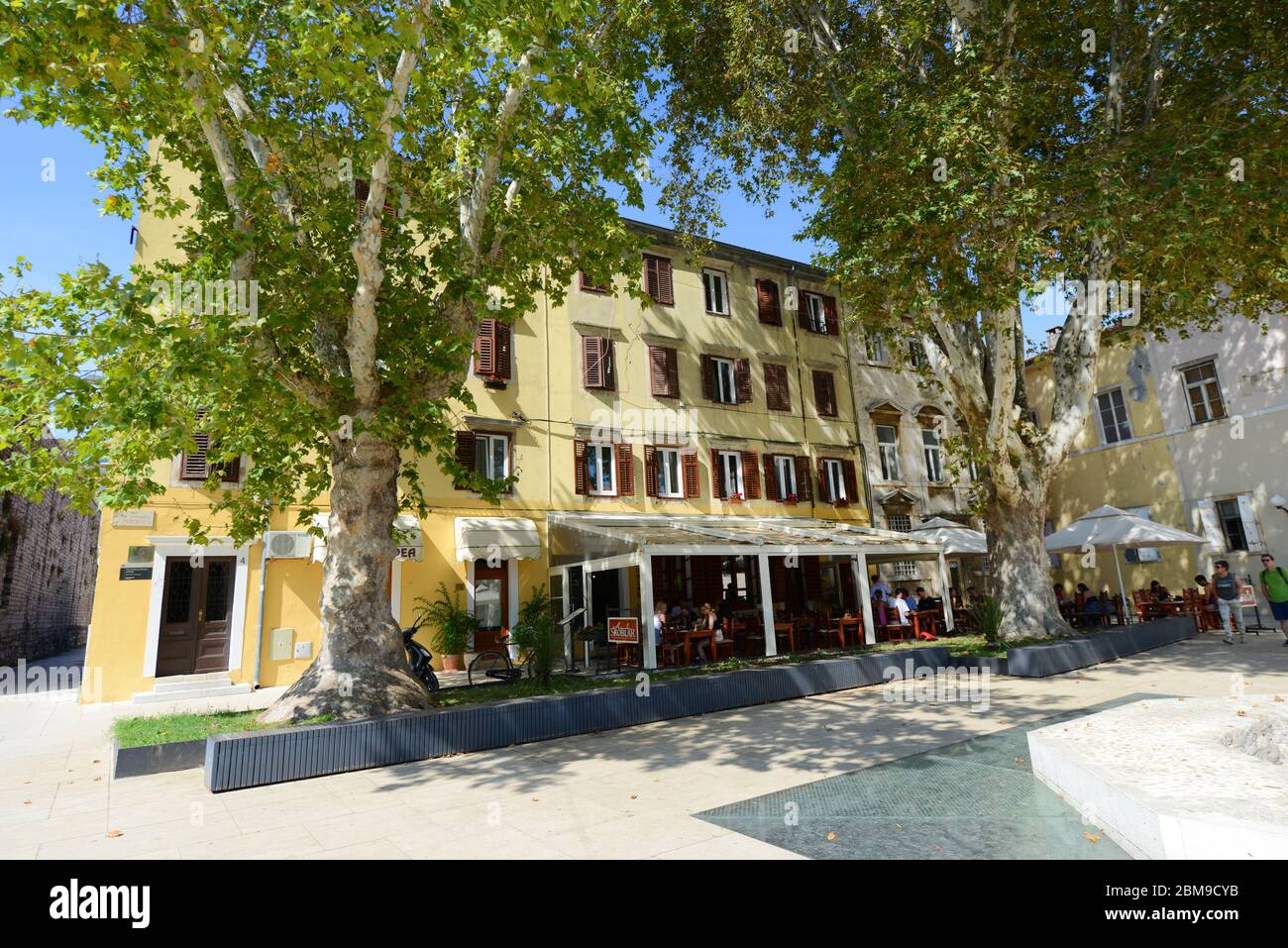 5 wells square in the old town of Zadar, Croatia Stock Photo - Alamy