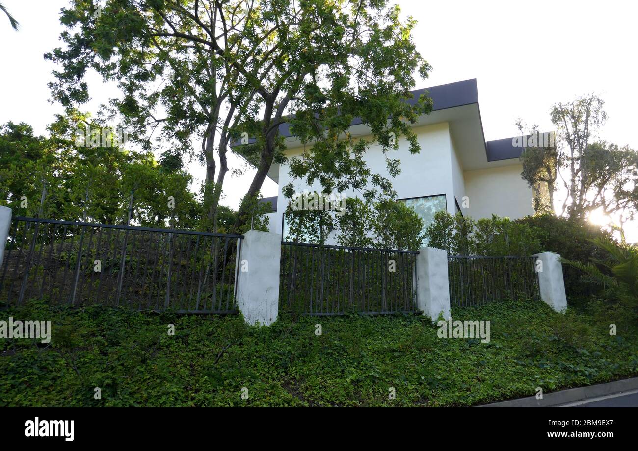 David spade home hi-res stock photography and images - Alamy