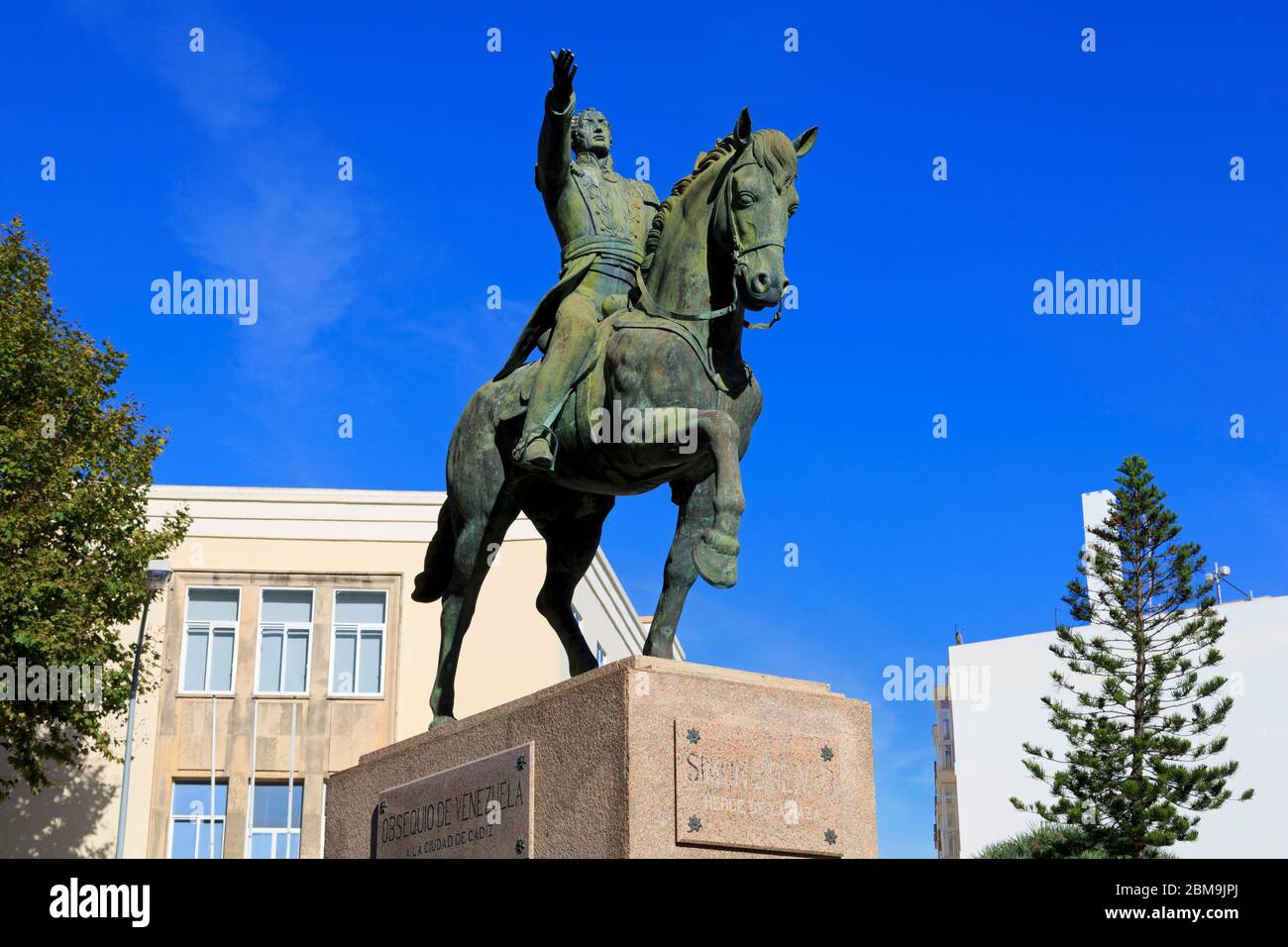 Simon bolivar statue hi-res stock photography and images - Alamy