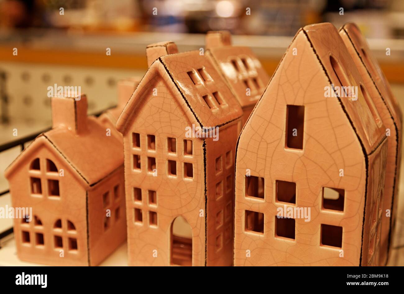 Miniature ceramic houses hi-res stock photography and images - Alamy