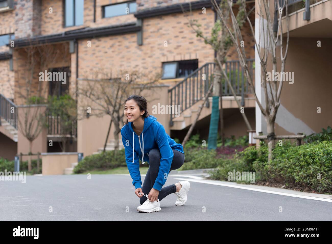 Woman squat exercise hi-res stock photography and images - Alamy