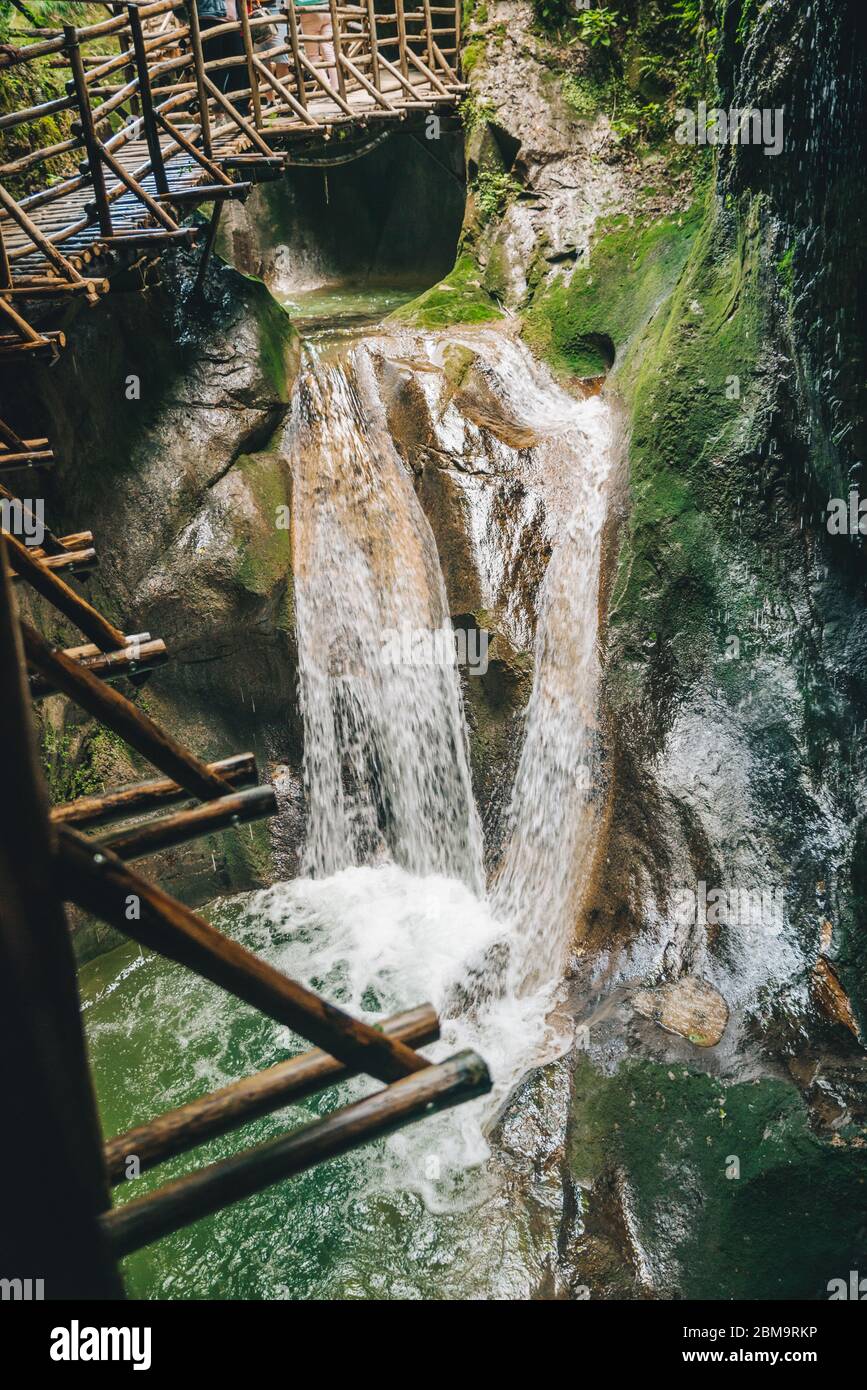 Waterfall wooden trail caves hi-res stock photography and images - Alamy