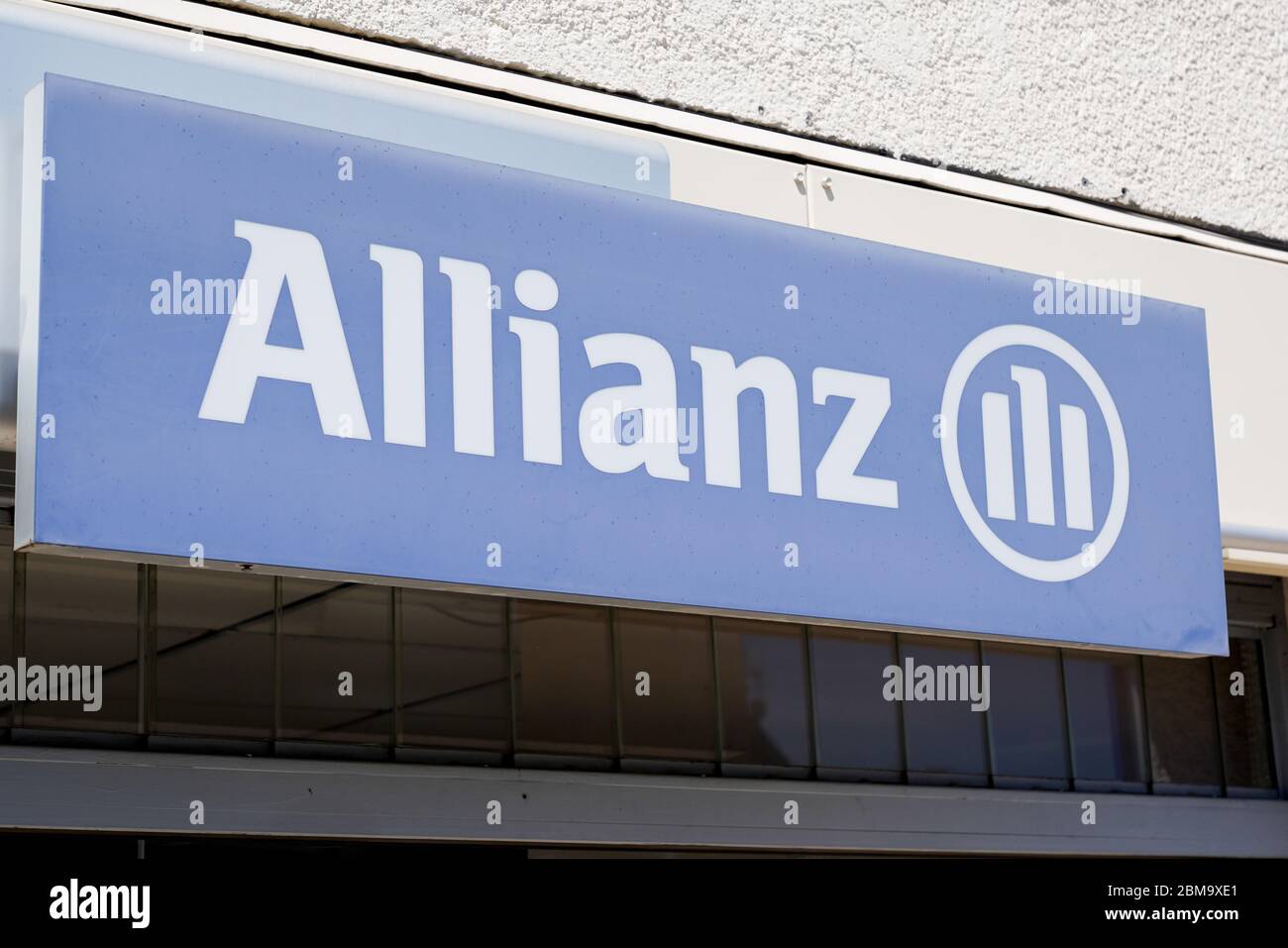 Allianz bank logo hi-res stock photography and images - Alamy