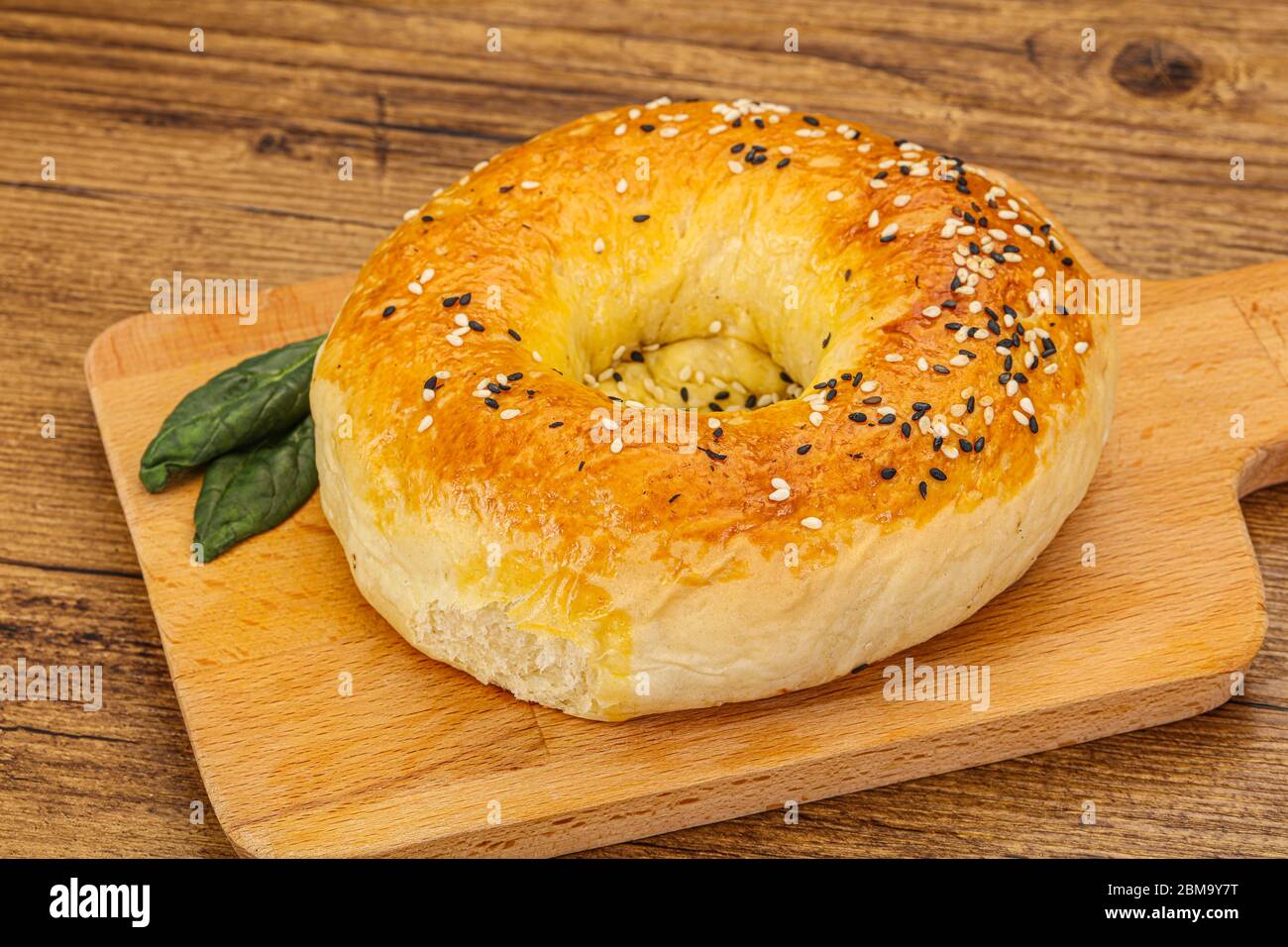 Hot tasty Uzbek flatbread ready for snack Stock Photo - Alamy