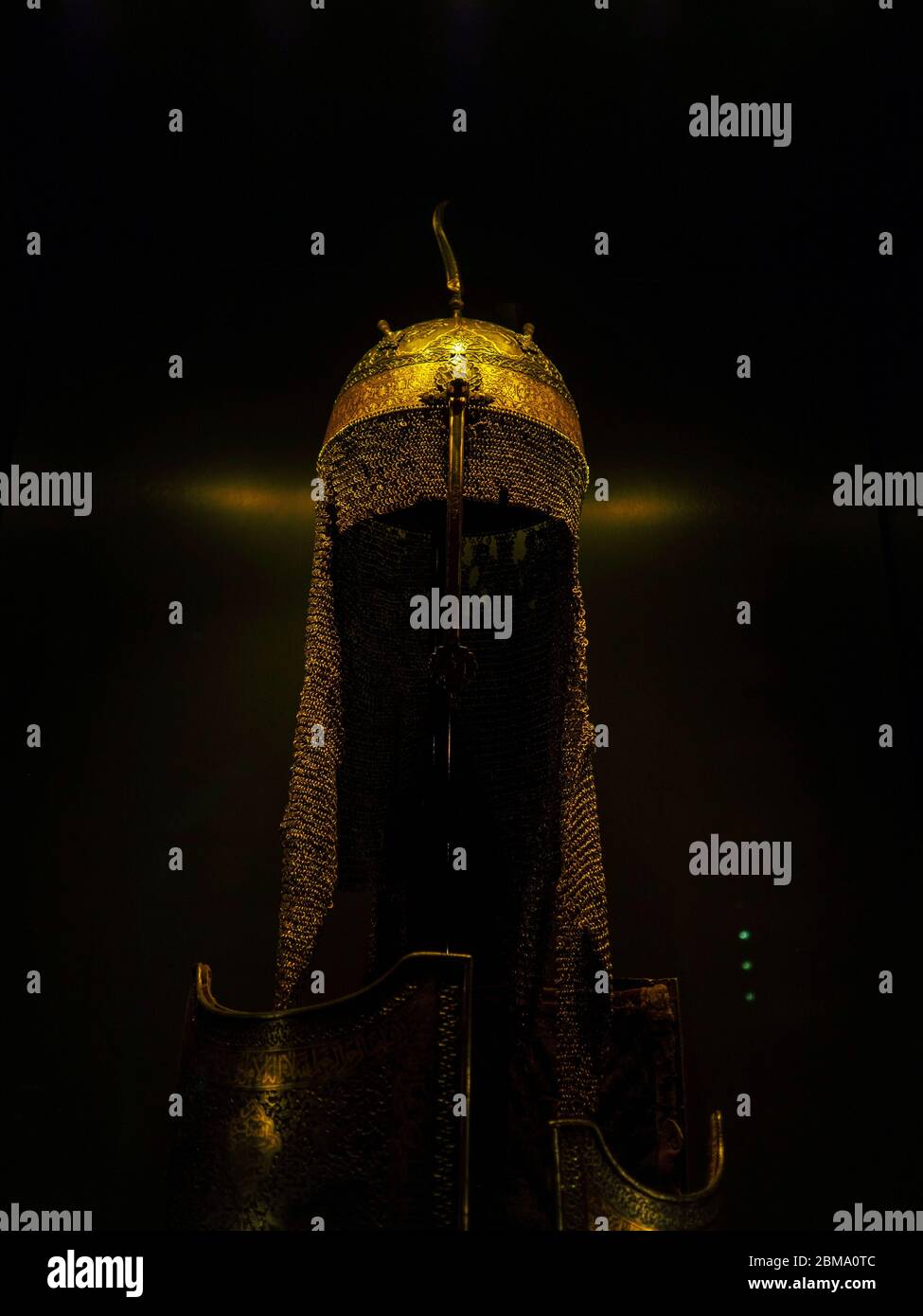 ISTANBUL, TURKEY - SEPTEMBER 21, 2019: Ancient Turkish weapons in the ...