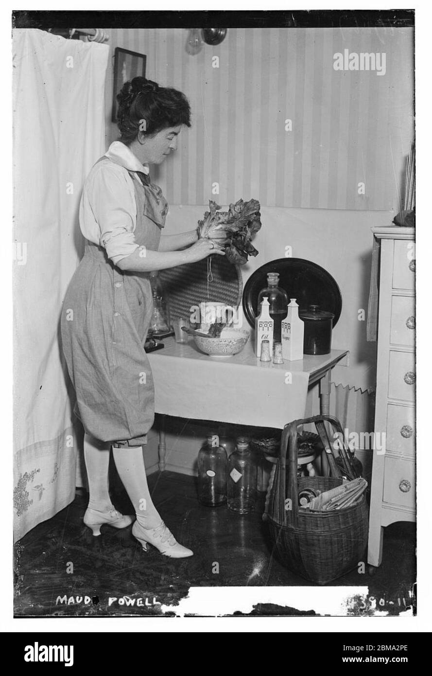 Maud powell hi-res stock photography and images - Alamy