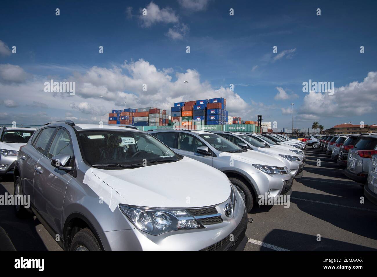 Cars parked on commercial dock ready for export, Manzanillo ...
