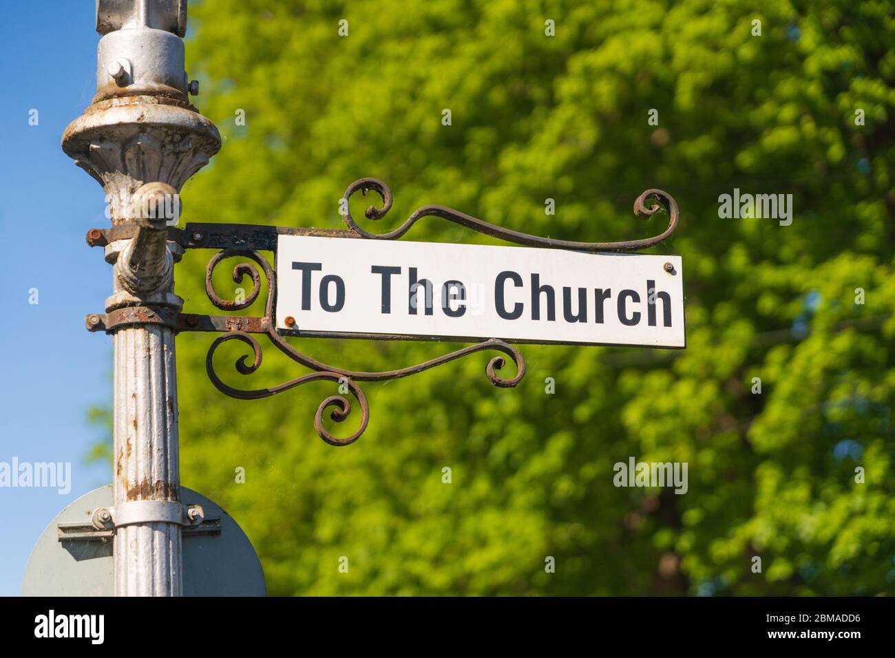 Old fashioned signpost hi-res stock photography and images - Alamy