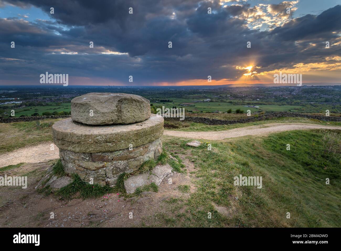 Hartshead pike hi-res stock photography and images - Alamy