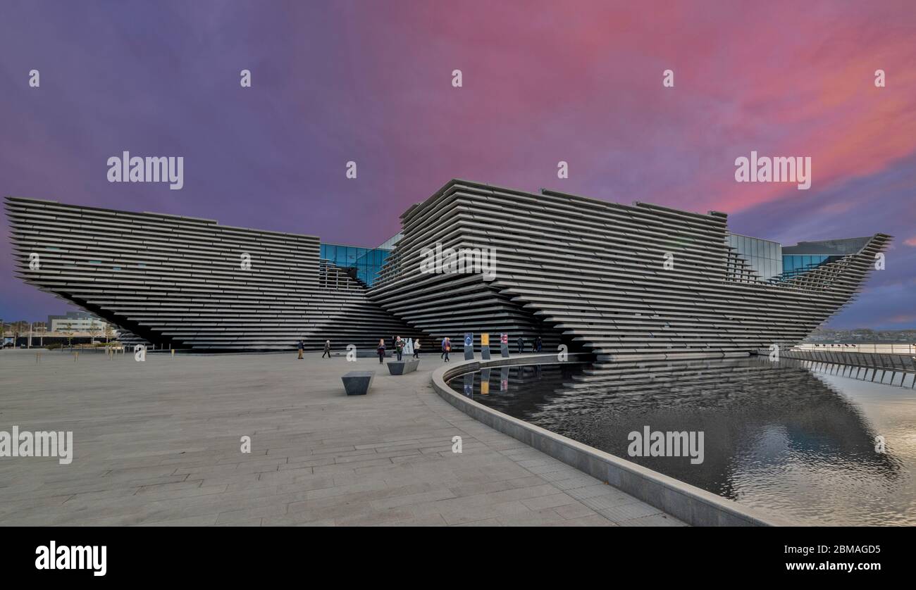 V & A MUSEUM OF DESIGN DUNDEE SCOTLAND THE BUILDING SPECTACULAR SUNRISE ...