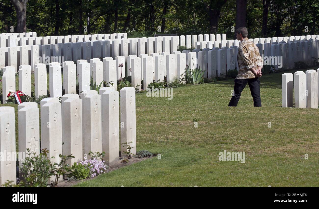 Died in battle of berlin hi-res stock photography and images - Alamy