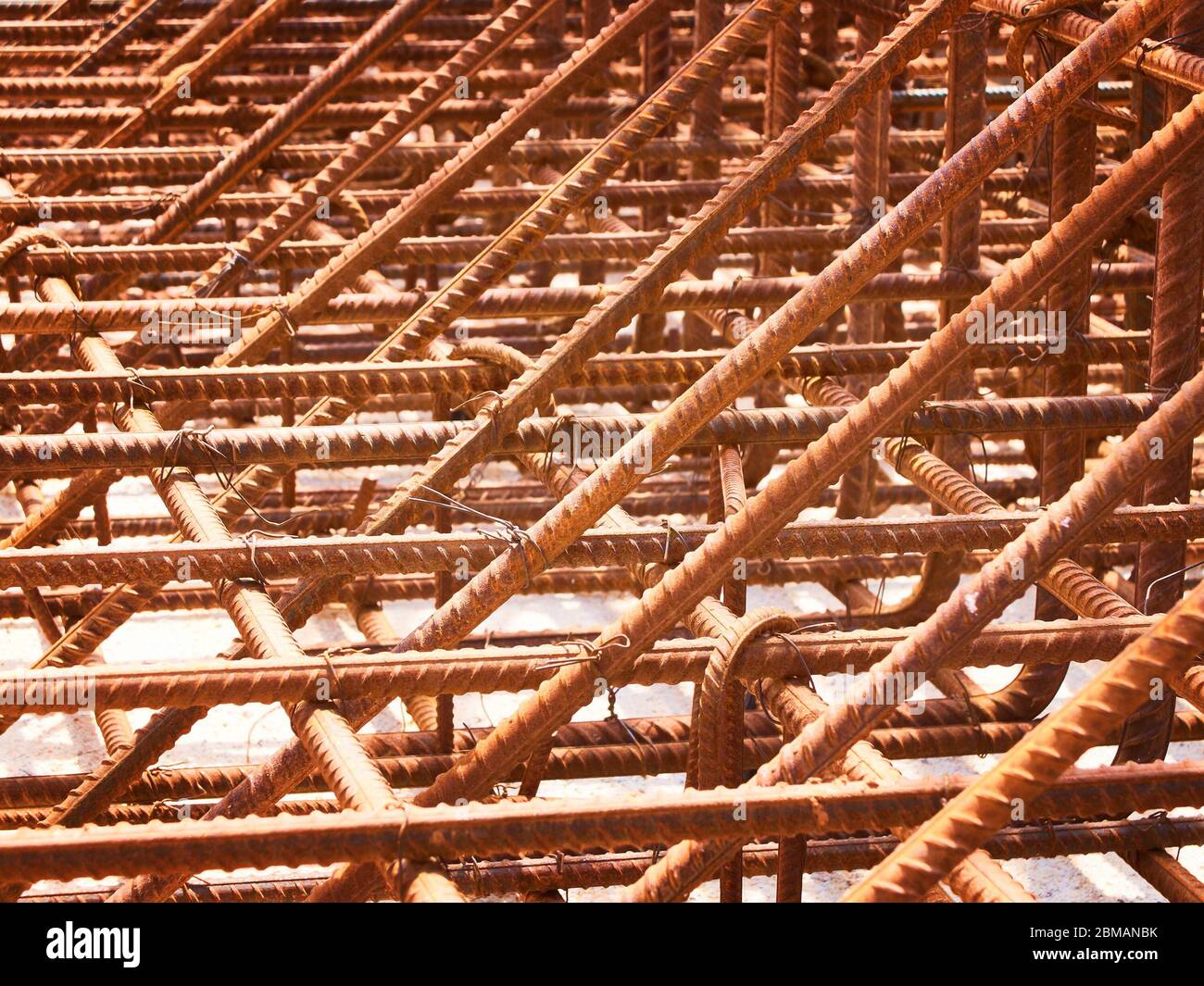 Metal reinforcement frame of a monolithic reinforced concrete retaining ...