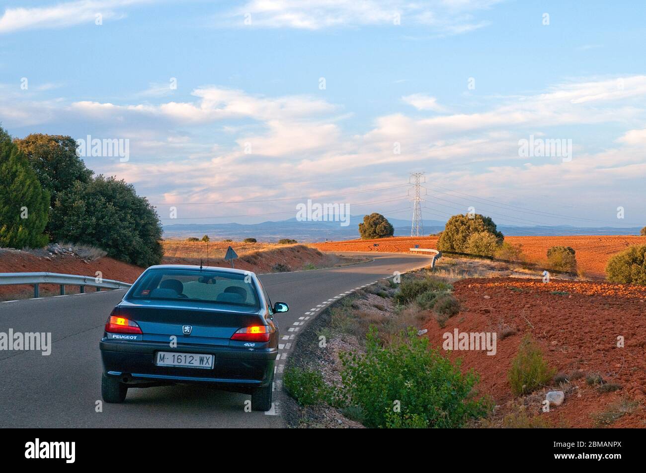 Car stopped on side of road hi-res stock photography and images - Alamy