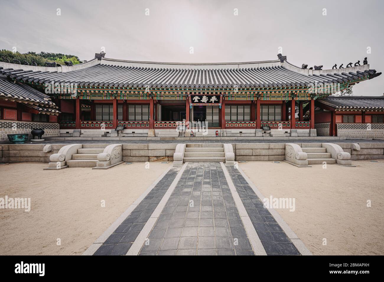 Asian fortress hi-res stock photography and images - Alamy