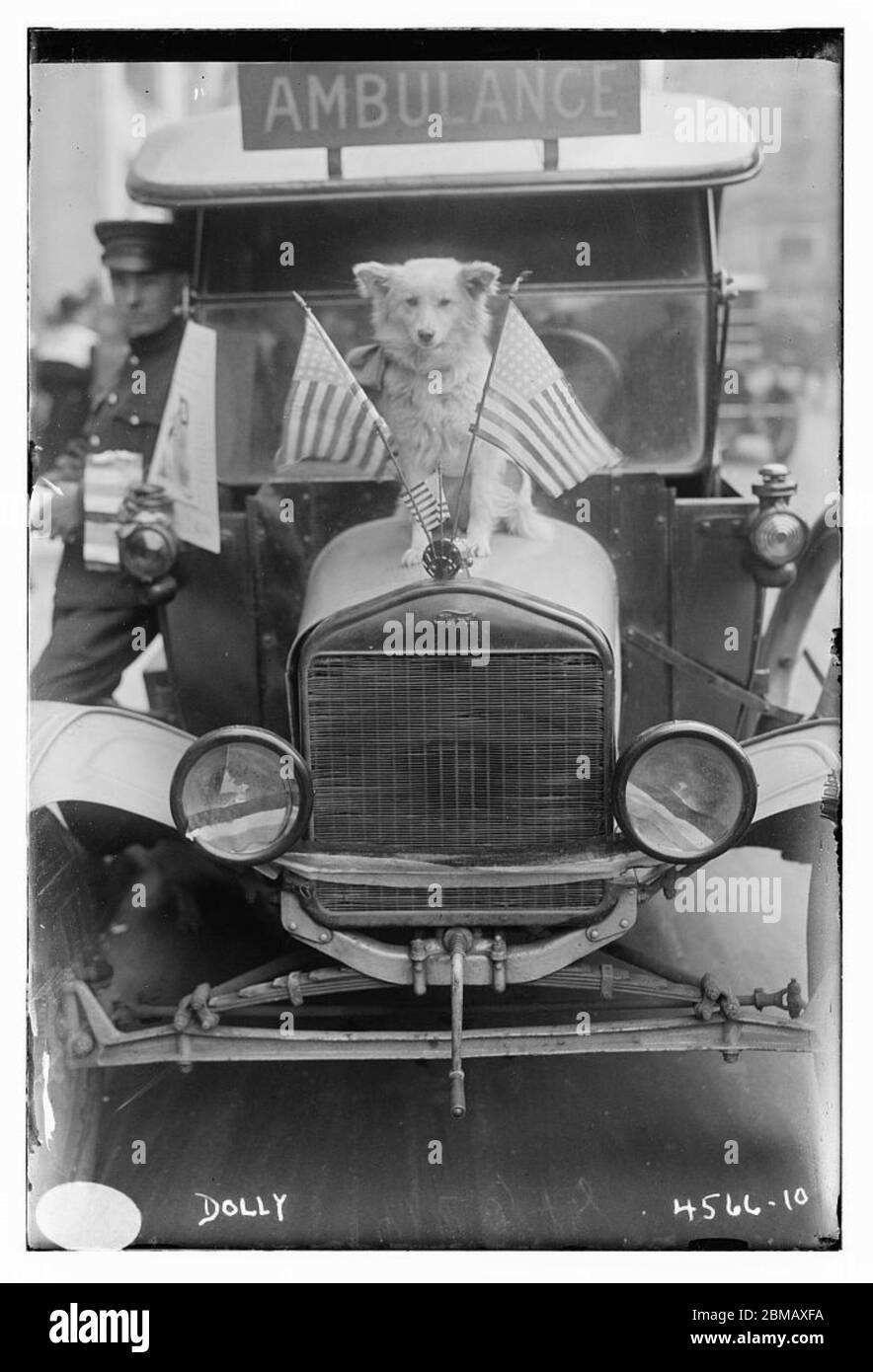 Vintage dolly Black and White Stock Photos & Images - Alamy