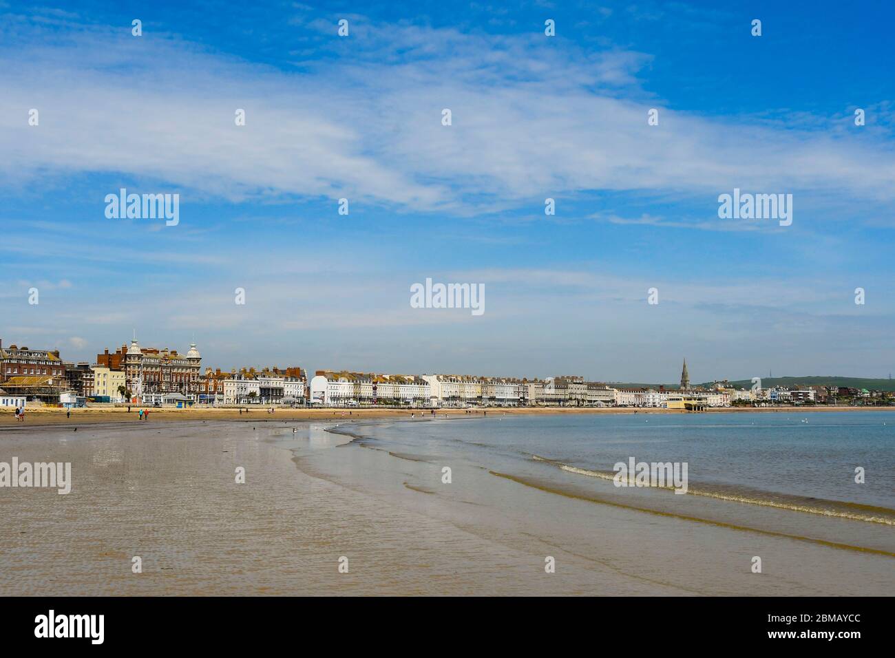 Weymouth, Dorset, UK. 8th May 2020. UK Weather: A view of the beach and ...
