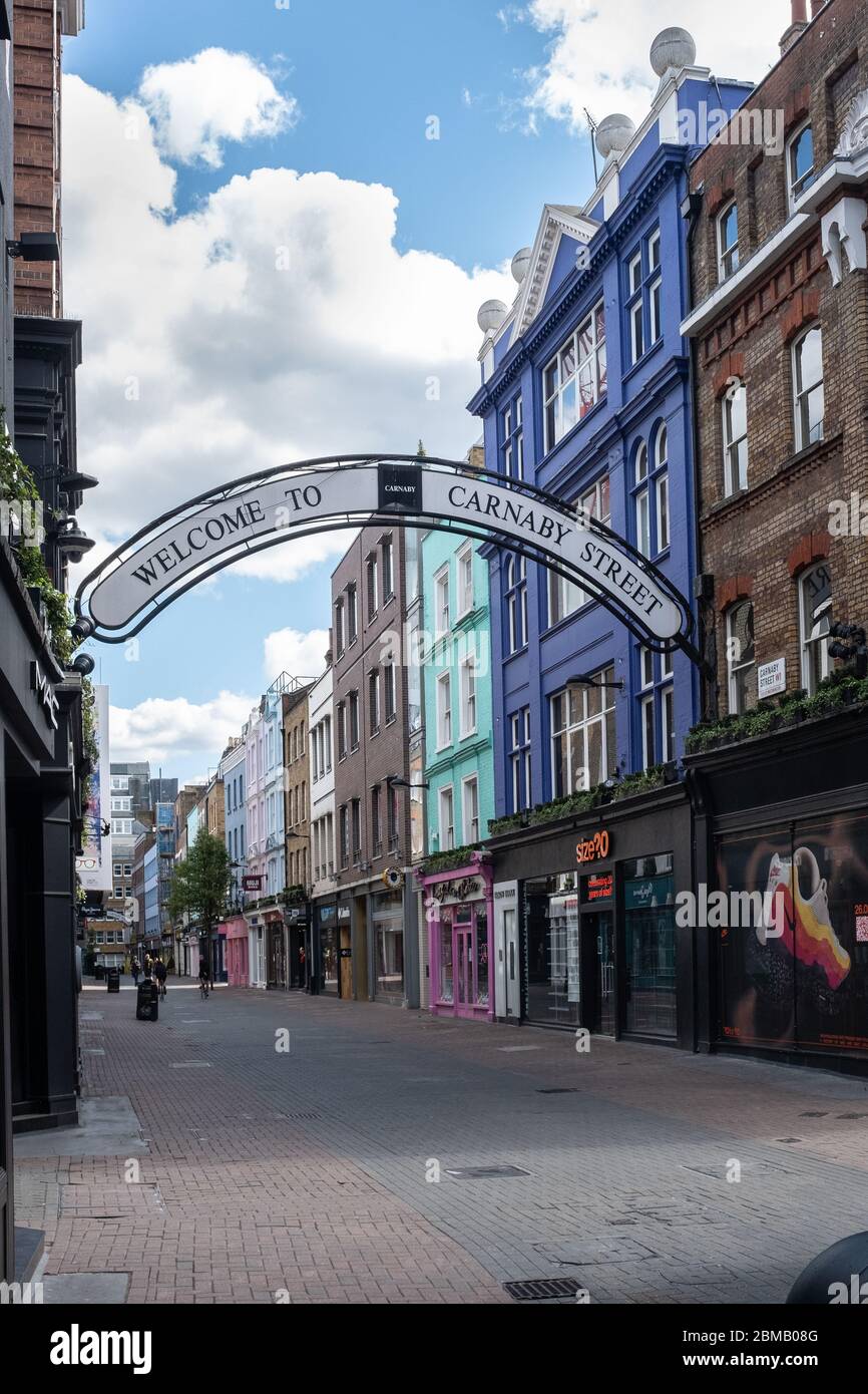 Empty london street hi-res stock photography and images - Alamy