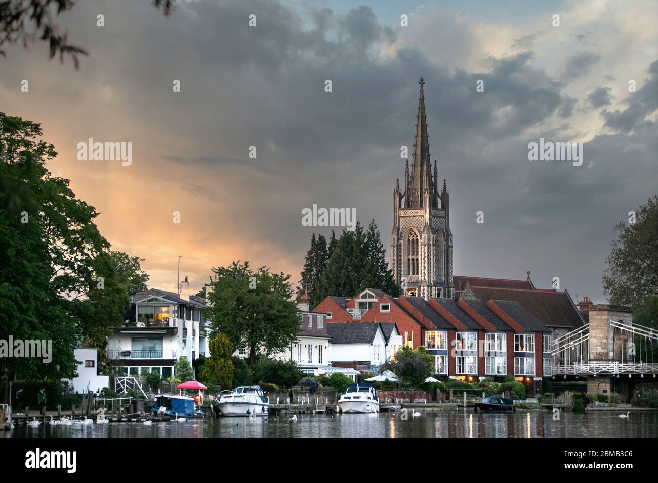 Lovely sunset at marlow uk hi-res stock photography and images - Alamy
