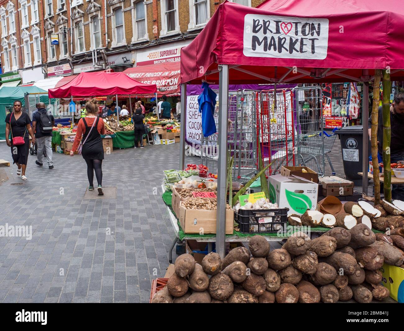 Brixton high street busy hi-res stock photography and images - Alamy
