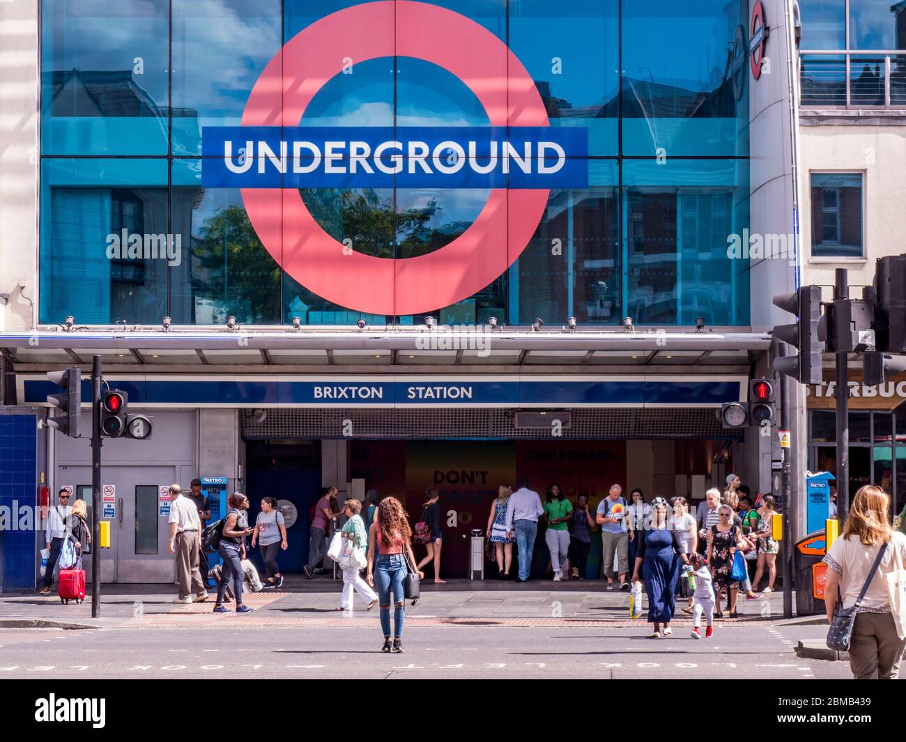 Victoria tube building work hi-res stock photography and images - Alamy