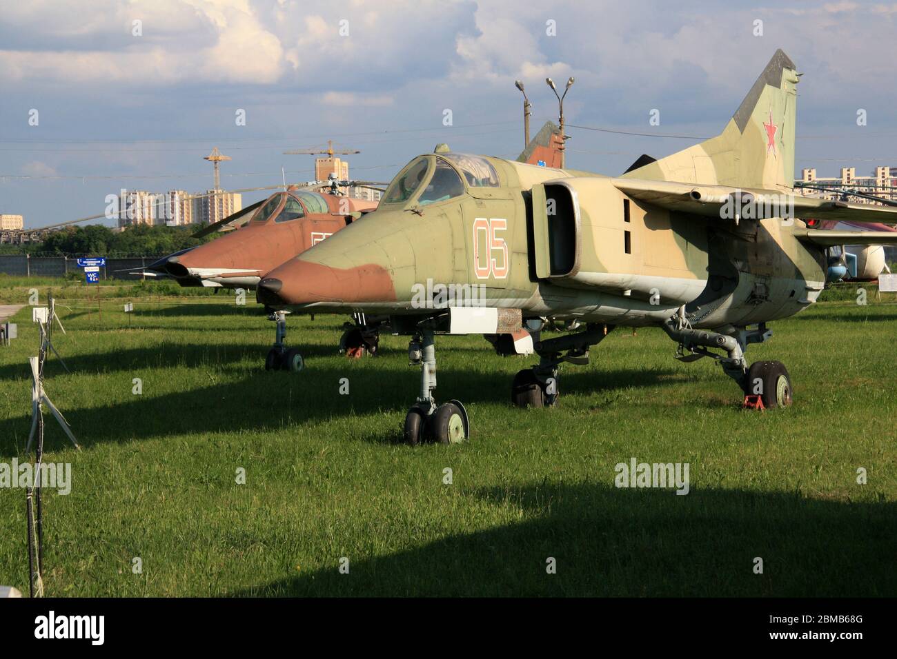 Mig 27 hi-res stock photography and images - Alamy