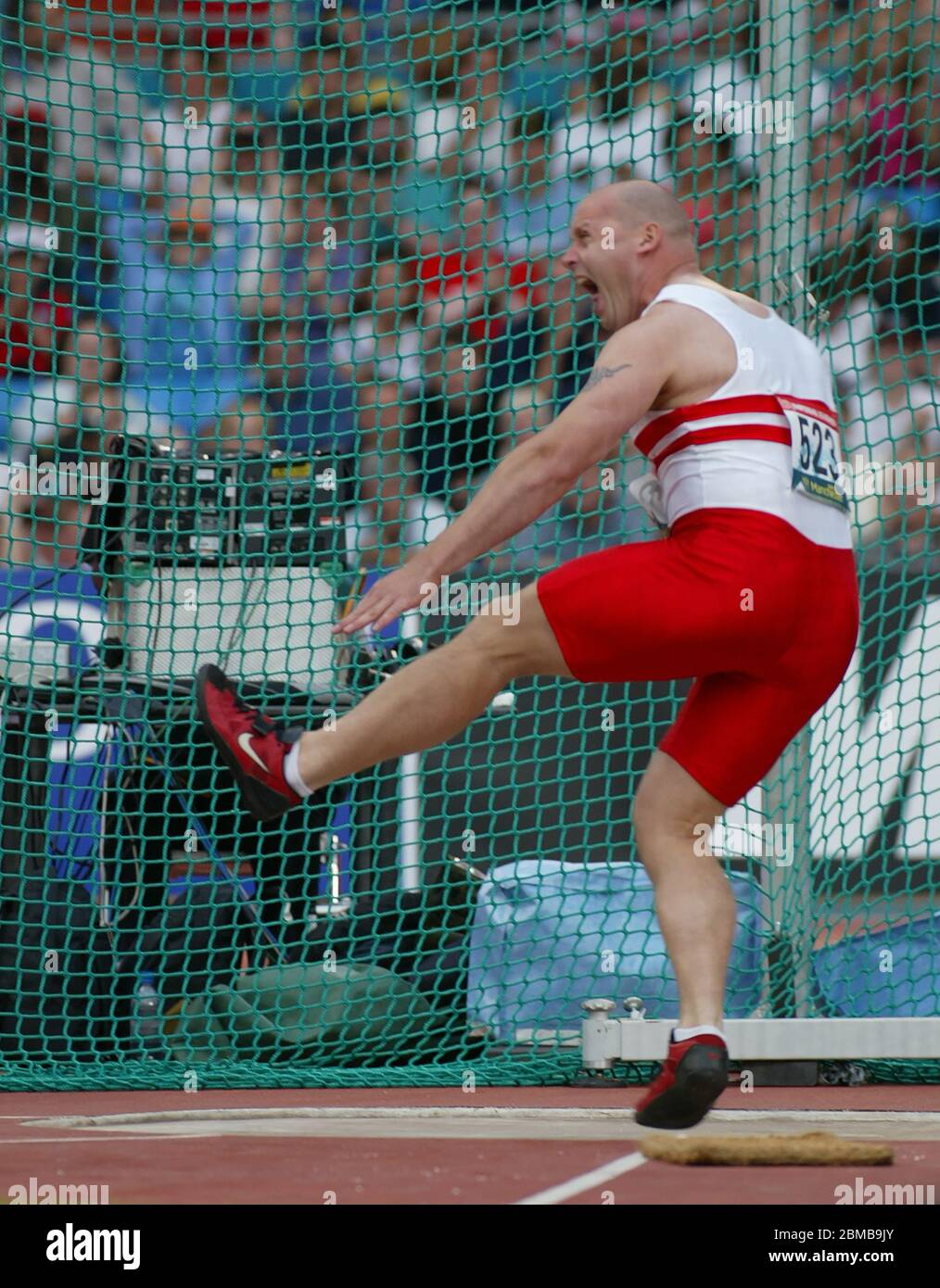 MANCHESTER - JULY 27: Glen SMITH of England compete in Men's Discus ...