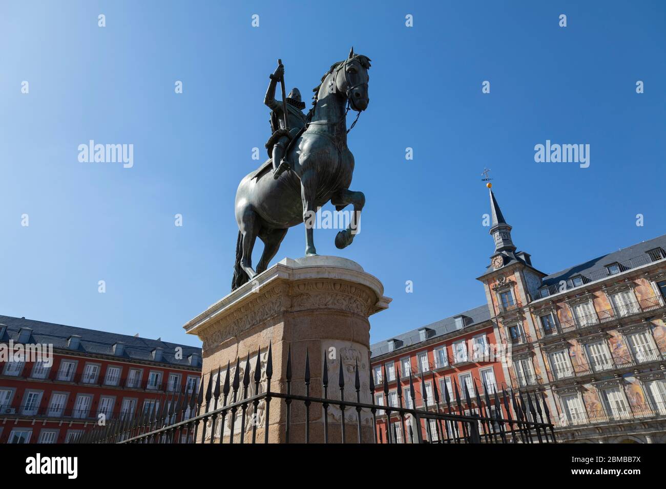 Panaderia building - Bakery House and Philip III Statue located on Main ...