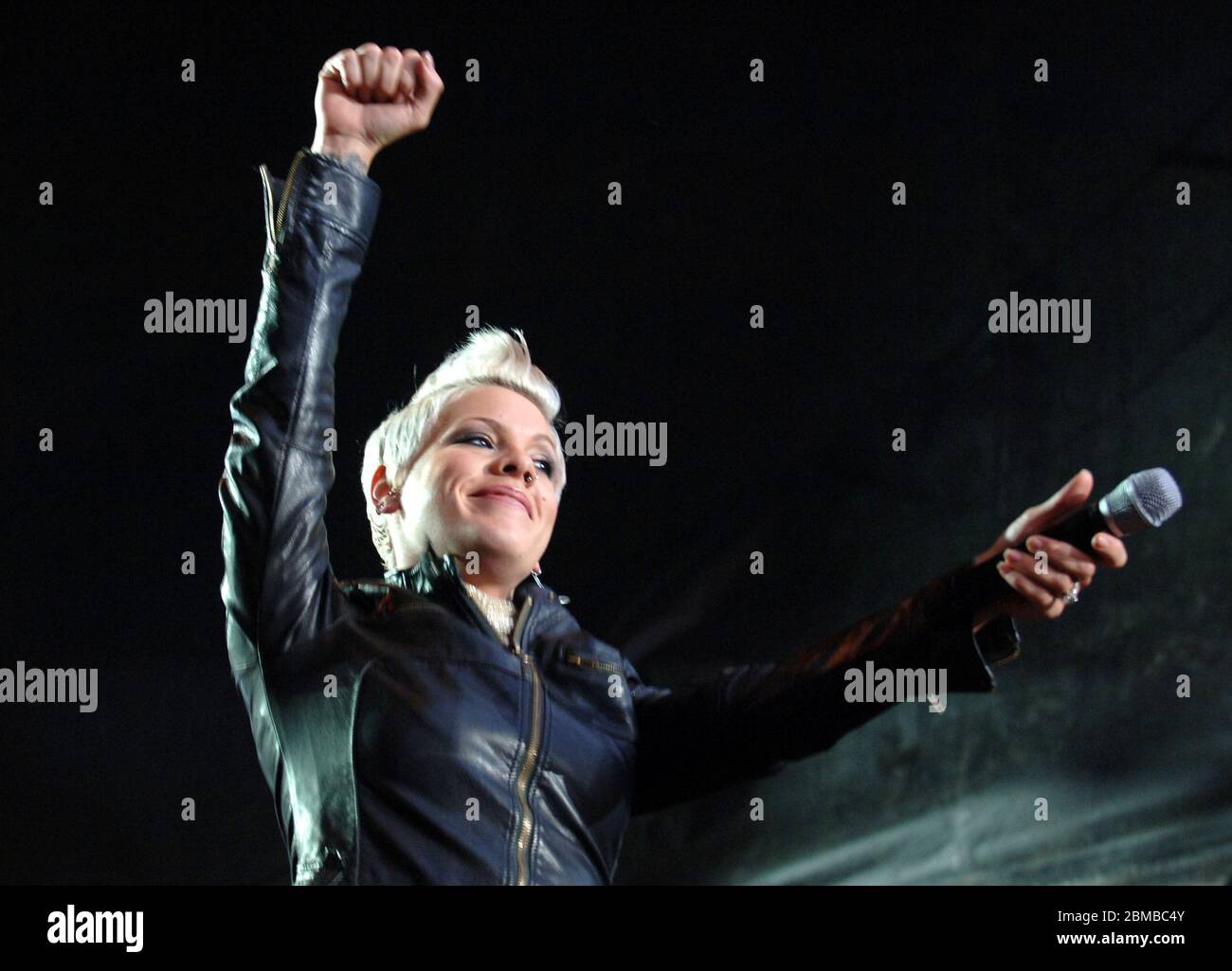 PINK - EDINBURGH, SCOTLAND - 15/07/2007 Thousands of fans turned up to ...