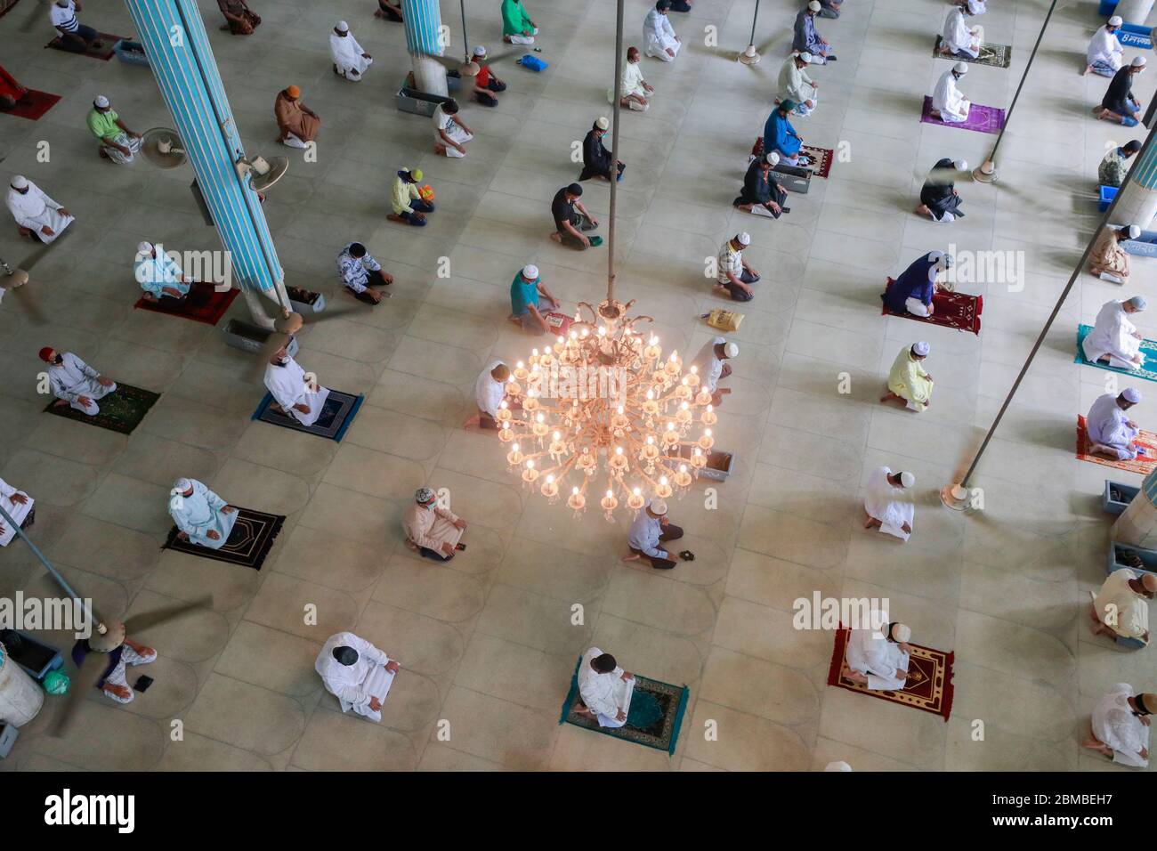 Dhaka bangladesh jummah mosque hi-res stock photography and images - Alamy