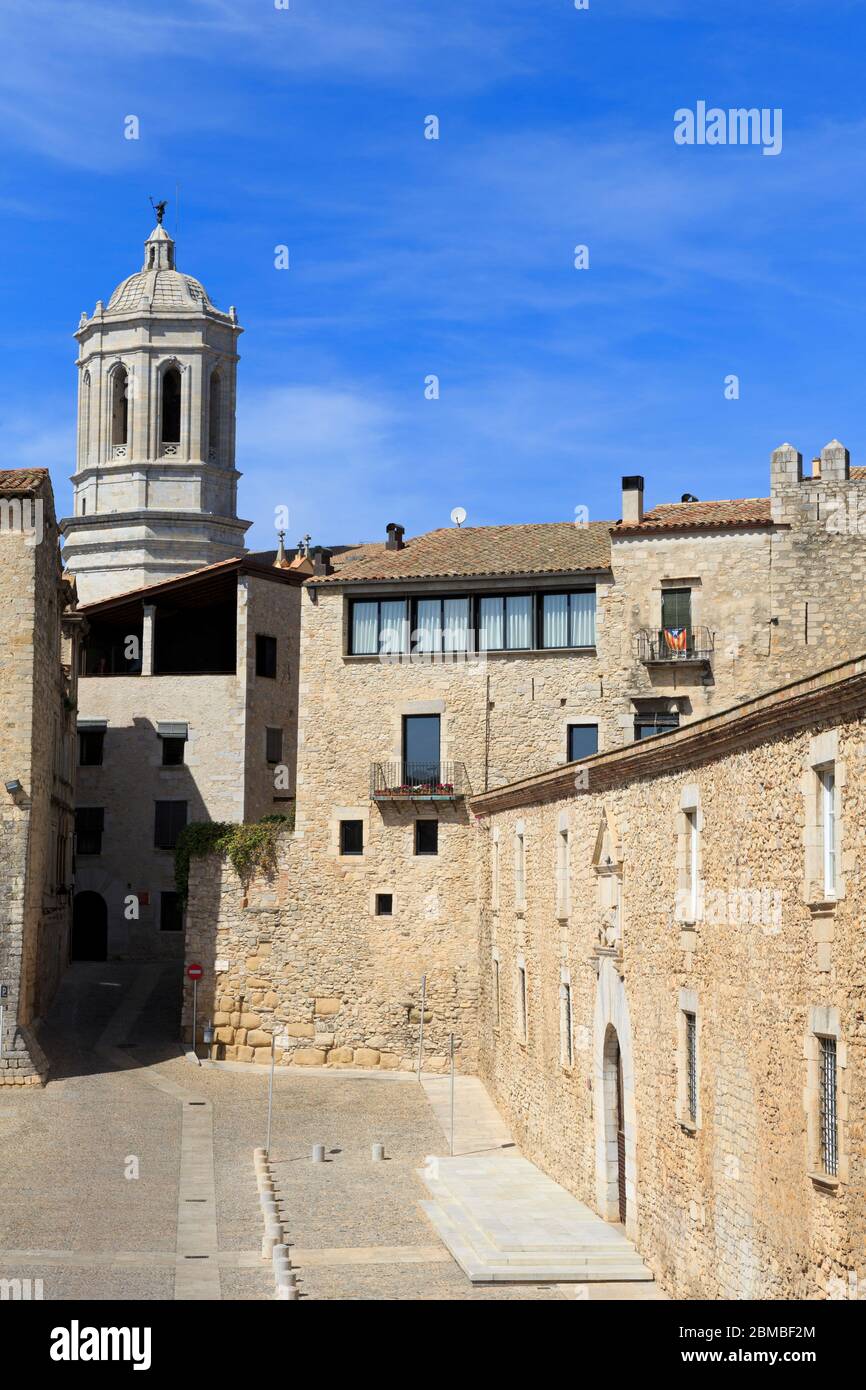 University Girona High Resolution Stock Photography and Images - Alamy