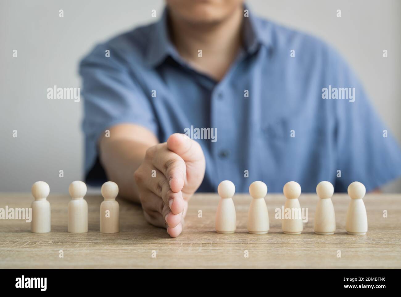 Two figures fighting hi-res stock photography and images - Alamy