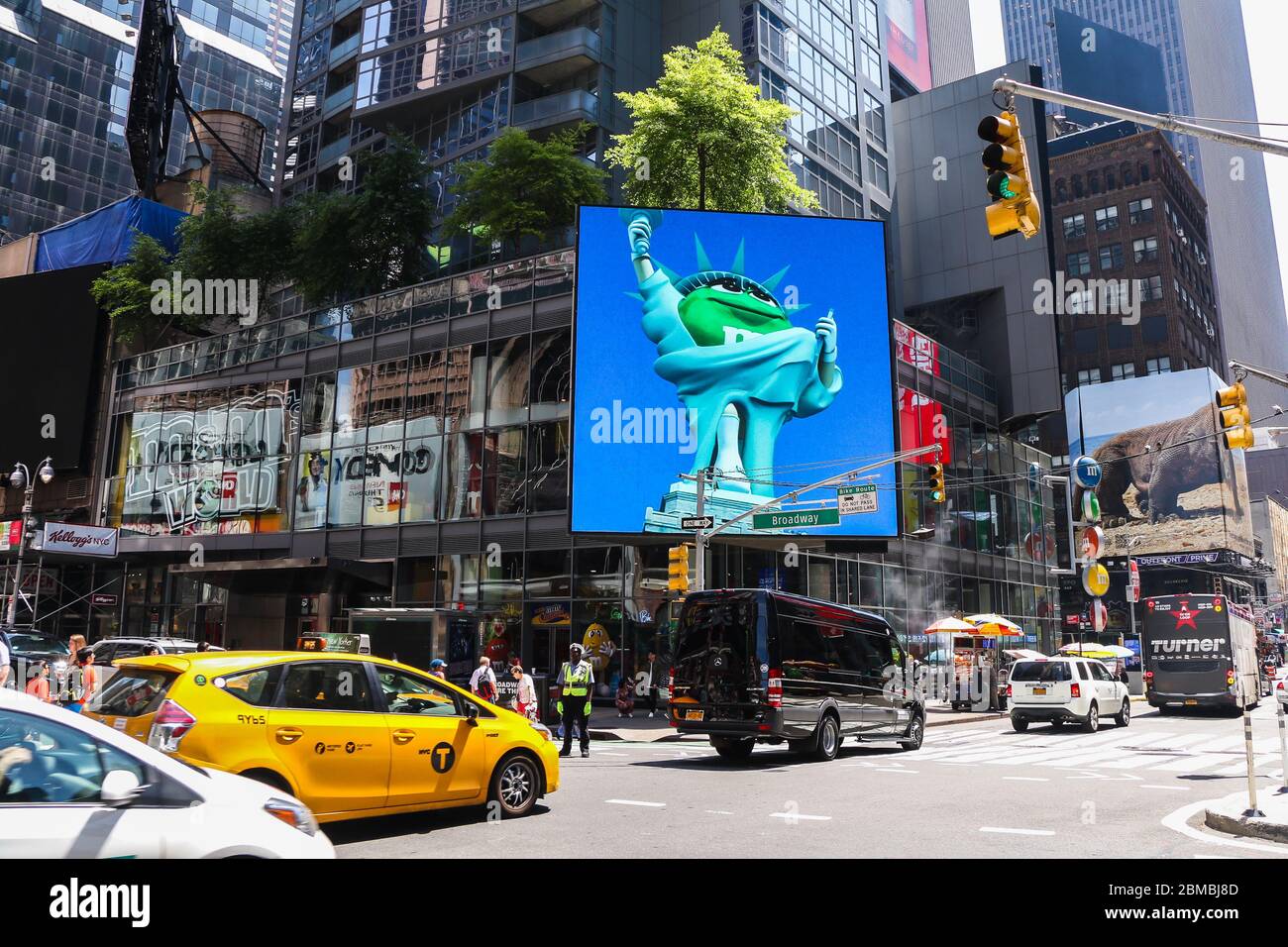 A busy Times Square intersection in New York City Stock Photo - Alamy